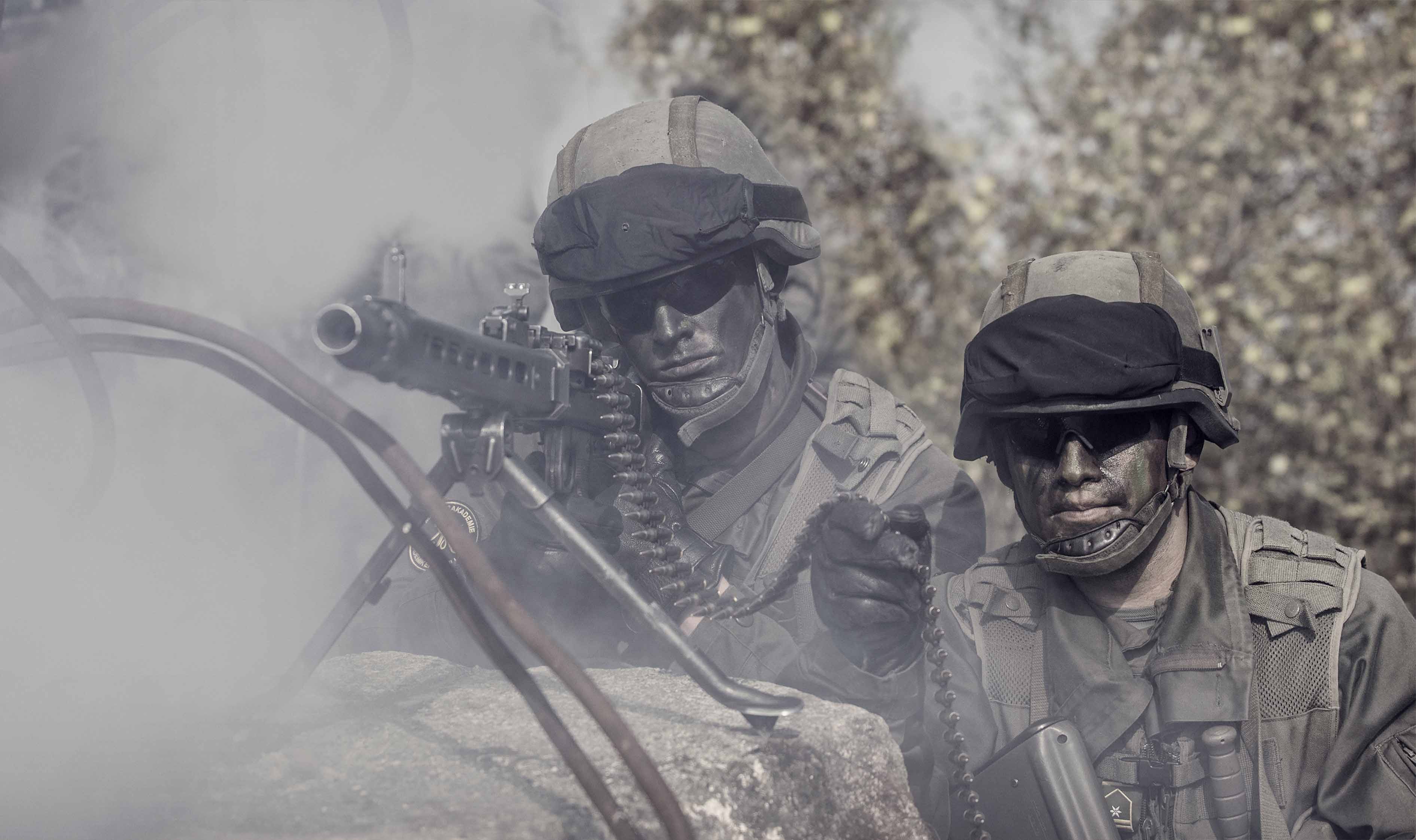 Verteidigung - Feuerkampf und Sperren | Truppendienst